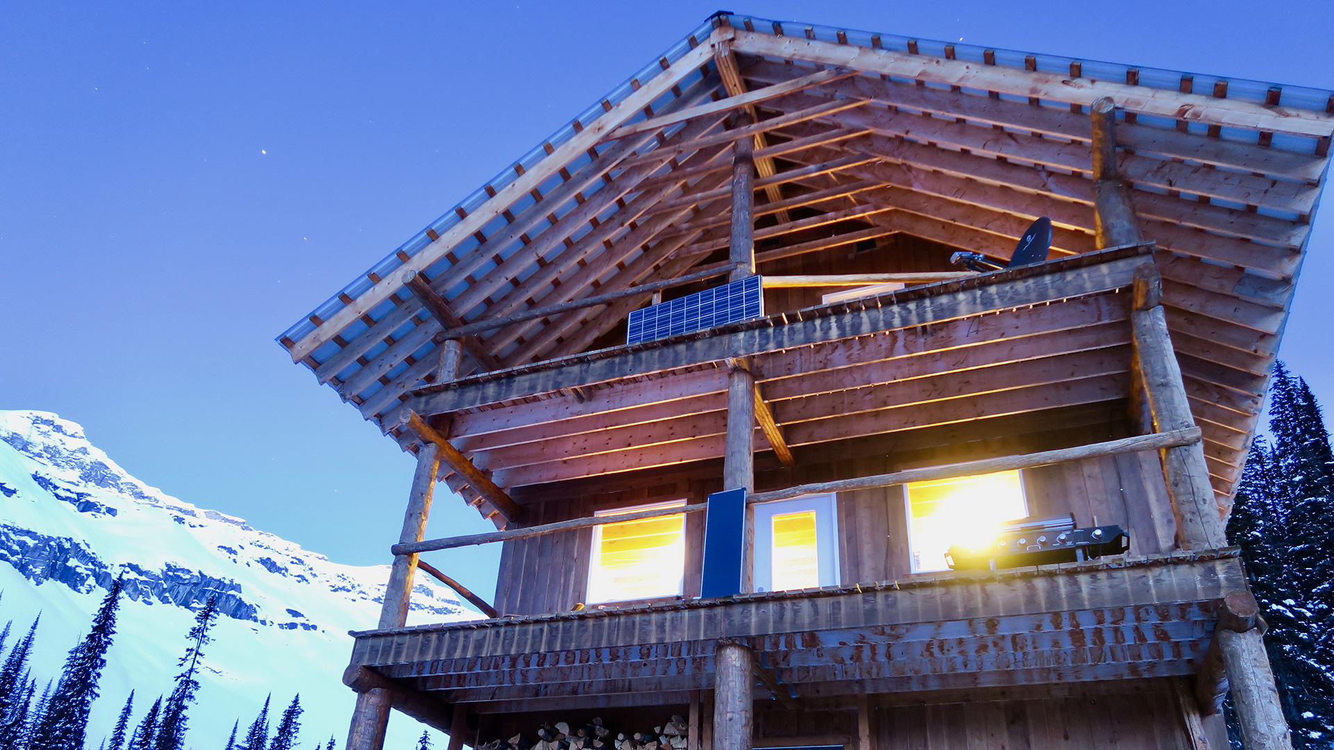 Icefall Lodge BC – MonkeyMtn